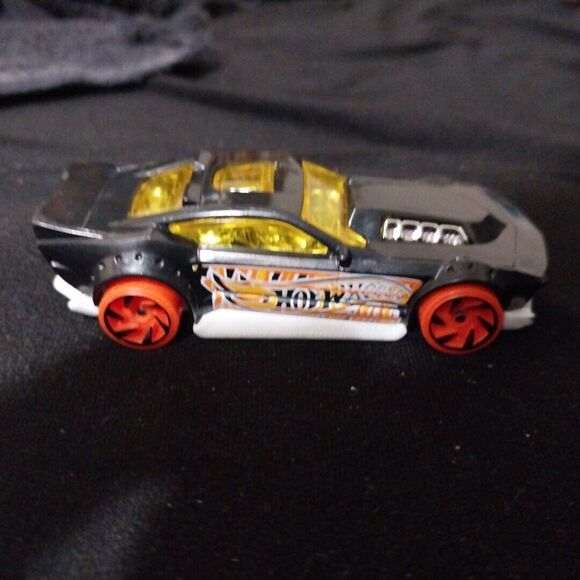 Hot Wheels | Toys | 26 Hot Wheels Dty12 Black 2 34 Diecast Car W Orange ...